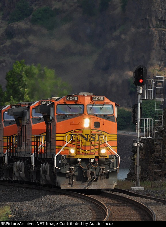 BNSF 4069